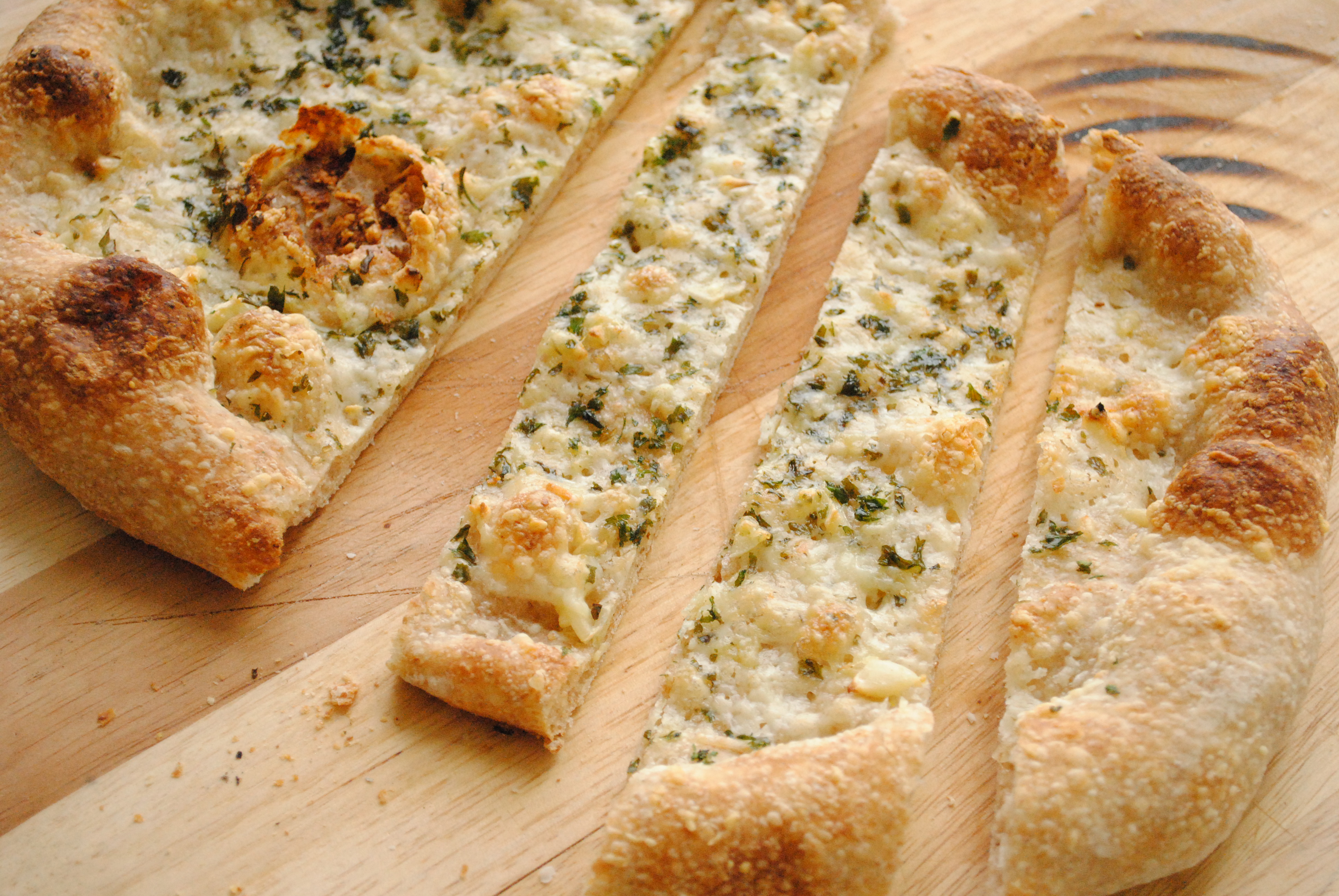 Olio e Aglio Pizza - Garlic Girl